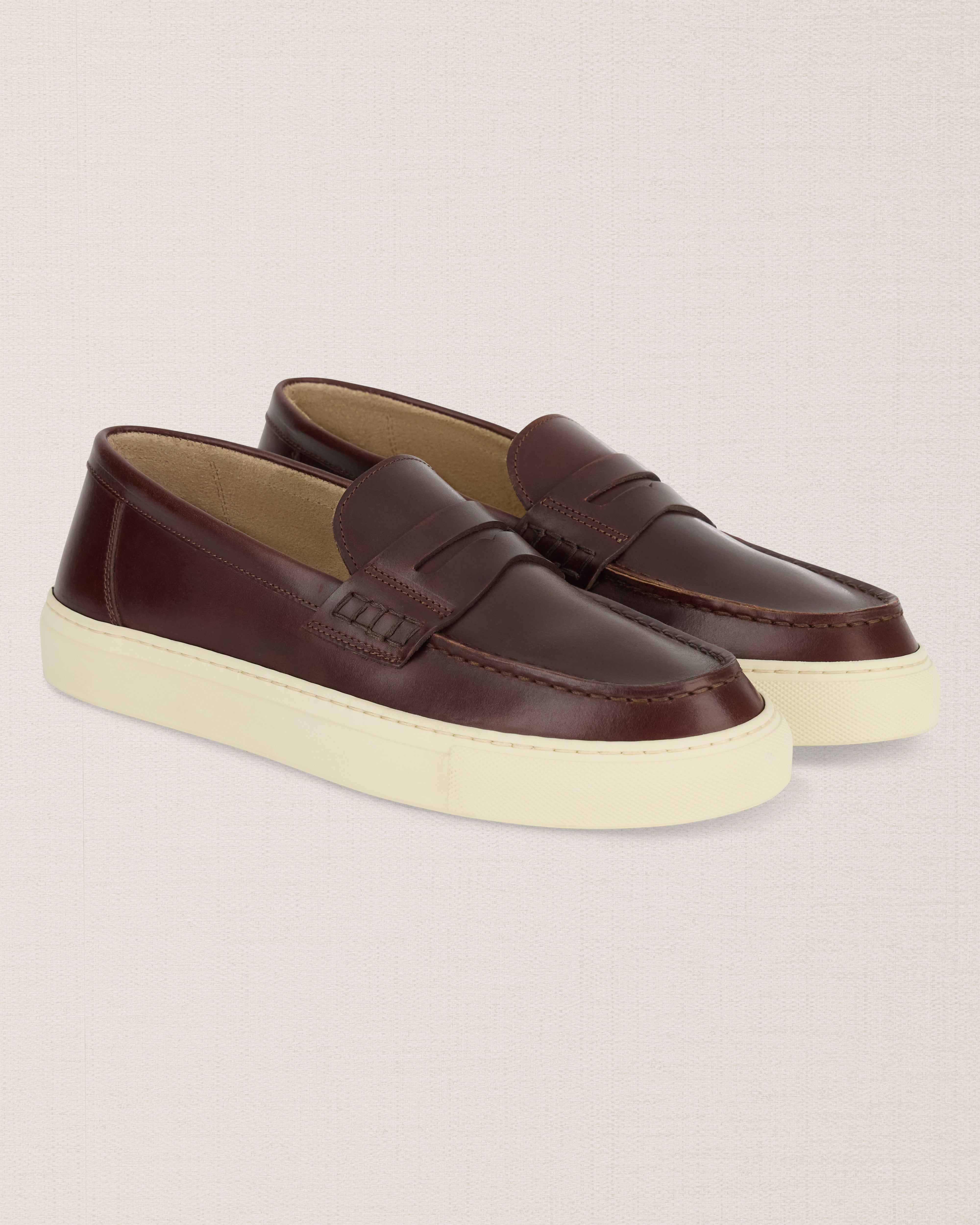 Casual smooth brown leather loafers | Velasca