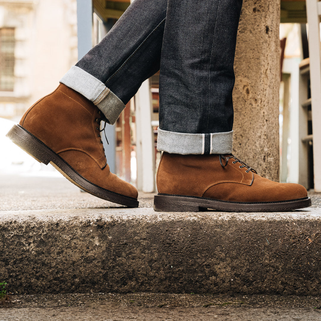 Men's handmade suede boots with para soles | Velasca